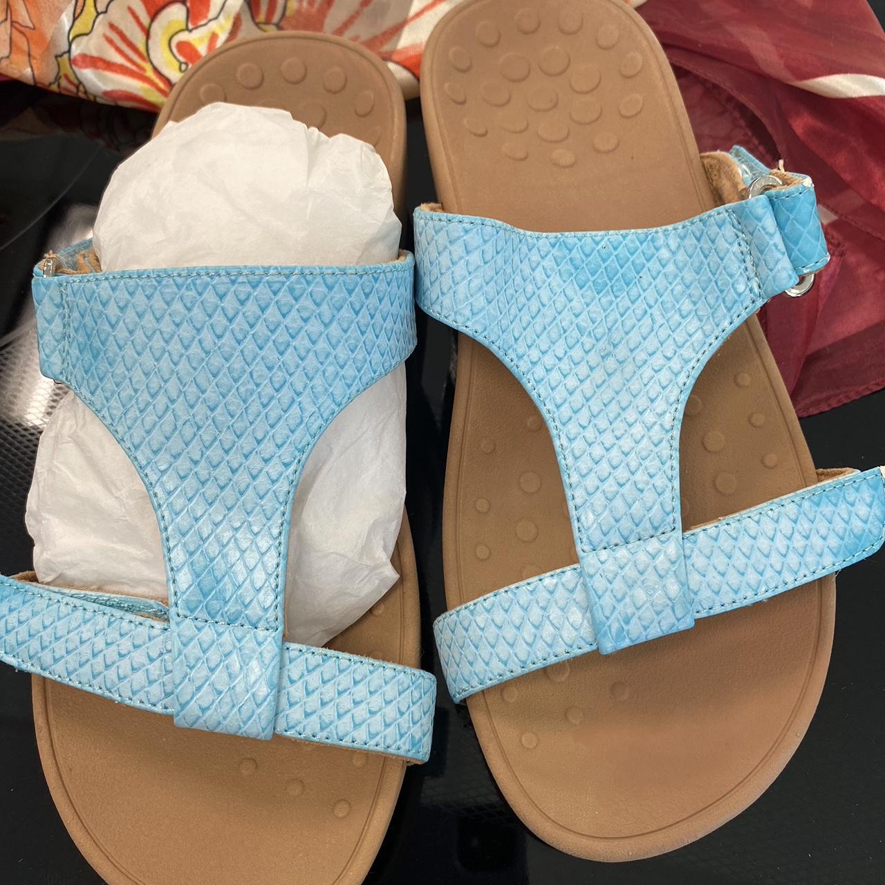 New Vionic Pacific Ellie Sandals Size 7 US - Depop