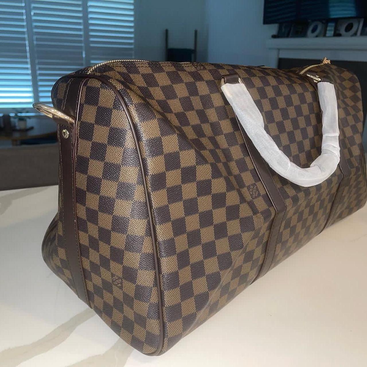 BROWN CHECKERED DUFFLE BAG READY TO GO BRAND NEW - Depop