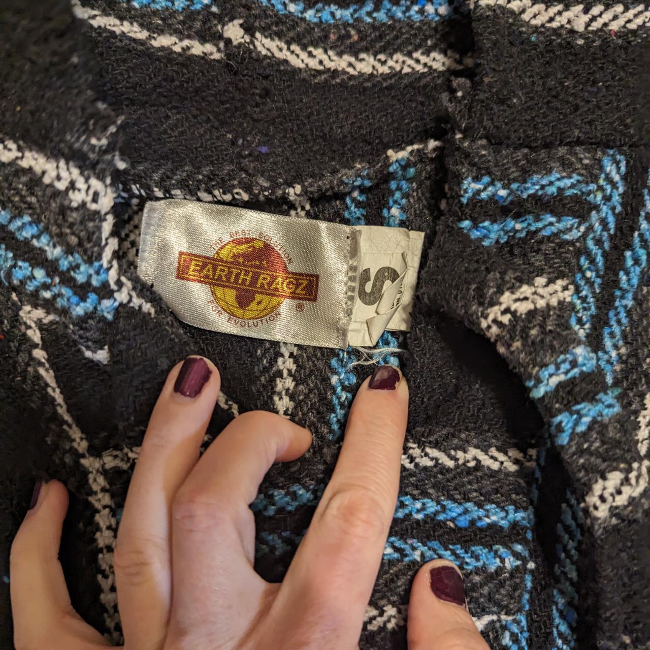 Earth Ragz Hoodie, size small black, white, and blue... - Depop