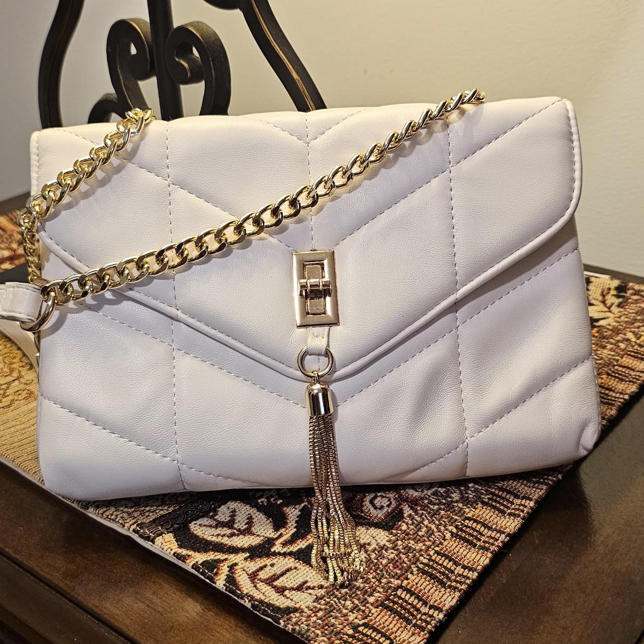 Cute white purse with gold chain. - Depop