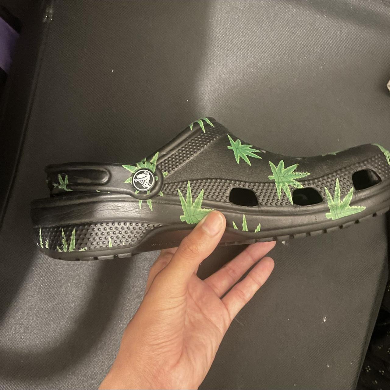 BLACK WEED CROCS (men’s 6, women’s 8) used but... - Depop
