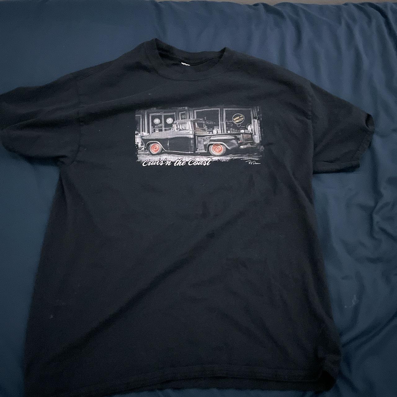 Vintage shirt, no tag hut fits like an M-L - Depop