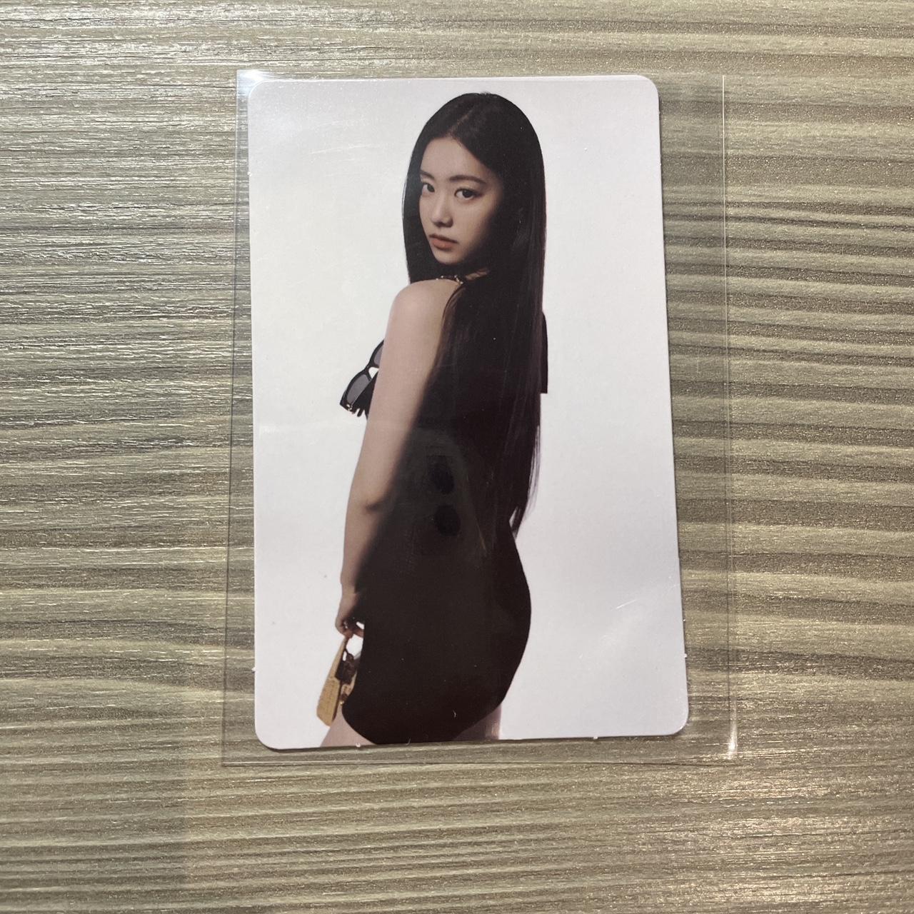 LE SSERAFIM lesserafim fearless album photo card pc... - Depop