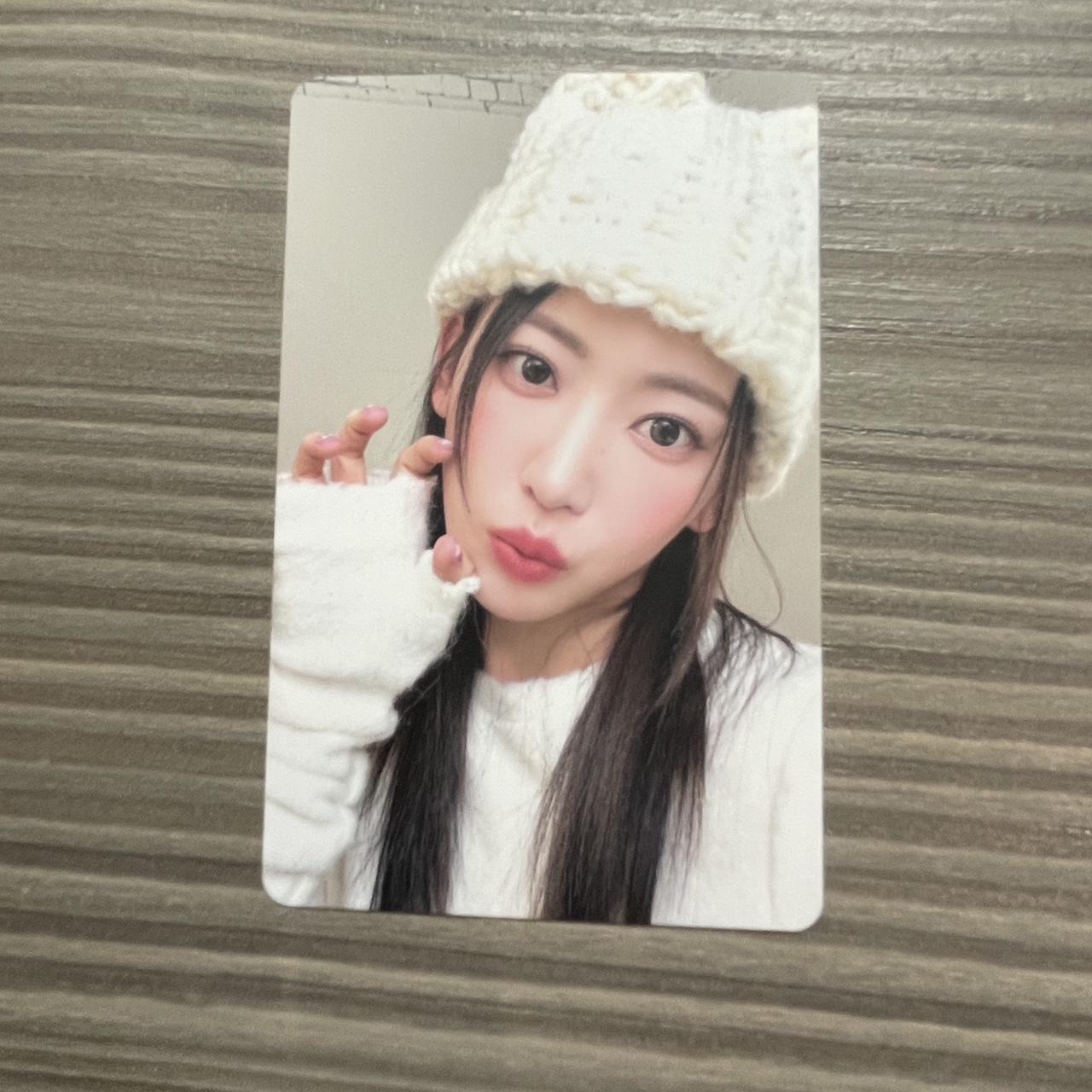 LE SSERAFIM lesserafim unforgiven album photo card... - Depop