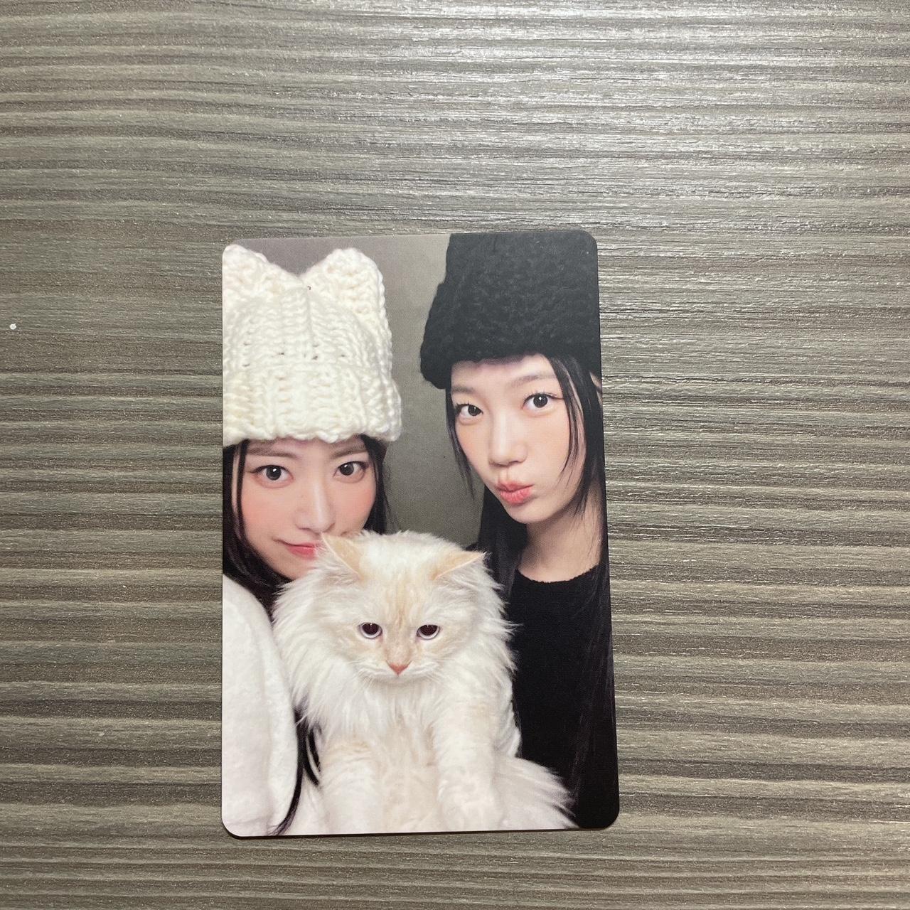 LE SSERAFIM lesserafim unforgiven album photo card... - Depop