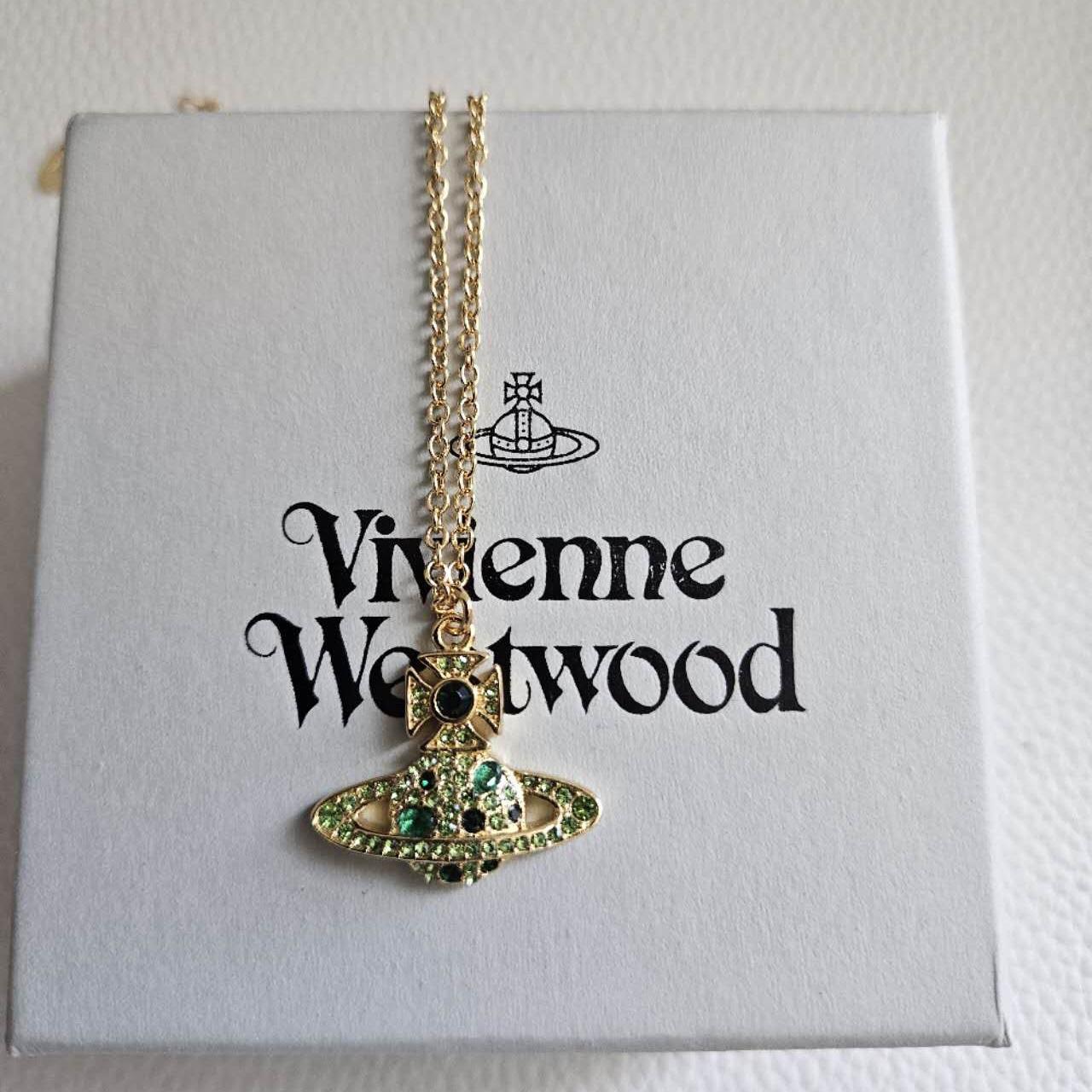 Vivienna Westwood jewelry very nice and very good - Depop