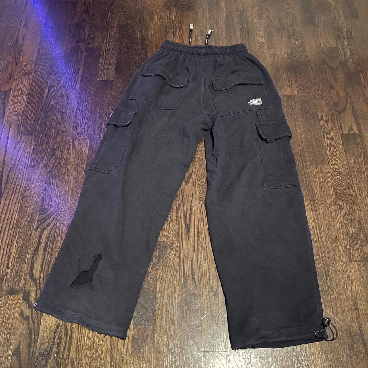 medium black pro club rip on the back not noticeable... - Depop