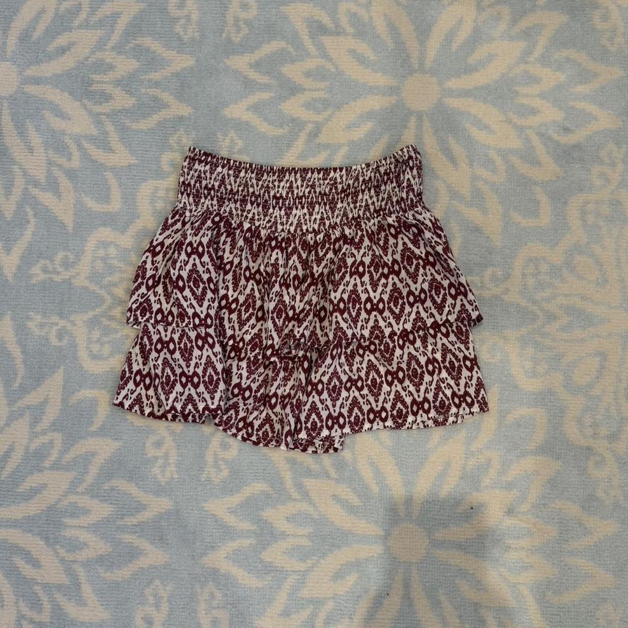 Subdued ruffle skirt - Depop