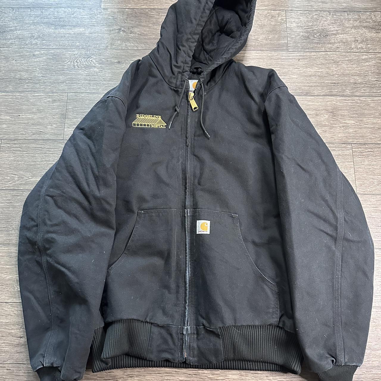 Carhartt L - Depop