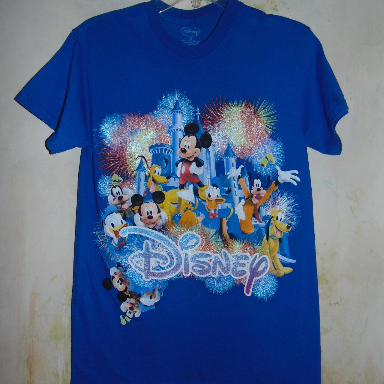Walt Disney World T-Shirt Men's Size Small Unisex... - Depop
