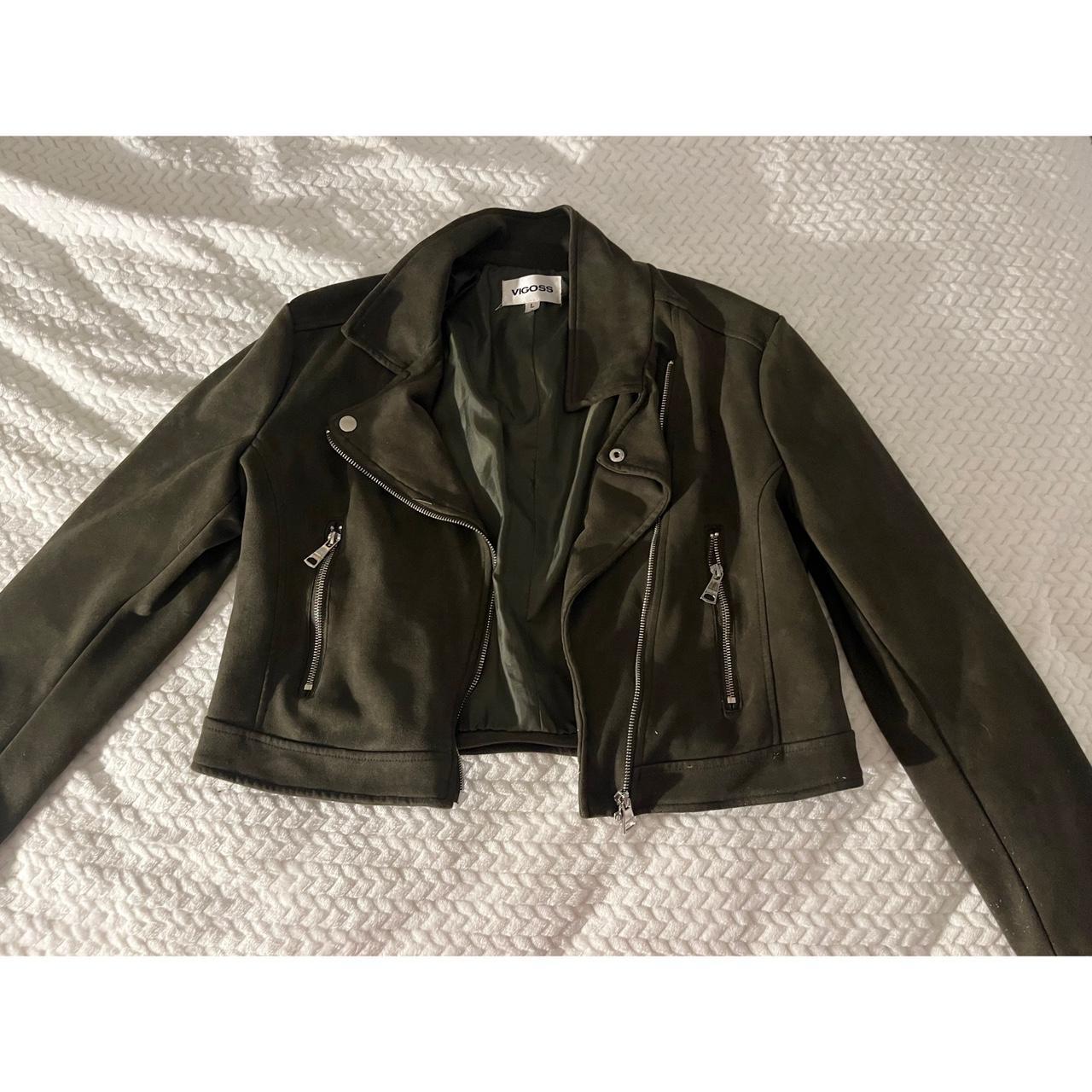 VIGOSS cropped jacket💚 Great condition, hardly... - Depop