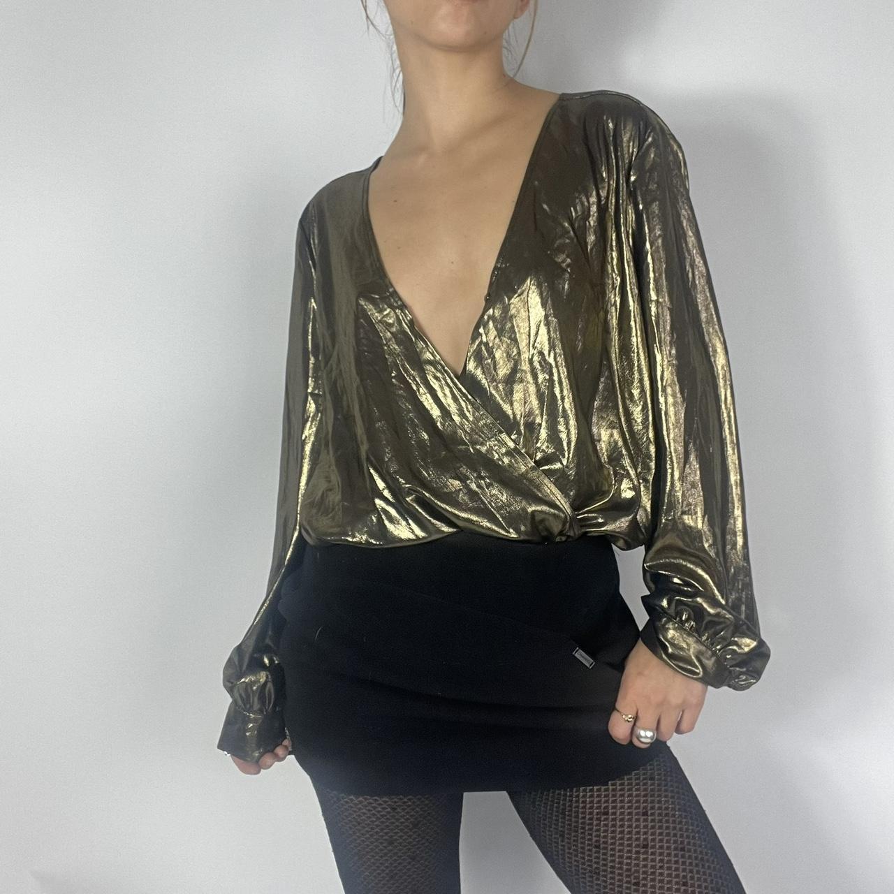 L’Agence metallic gold long sleeved bodysuit. Snaps... - Depop L’Agence metallic gold long sleeved bodysuit. Snaps... - Depop
