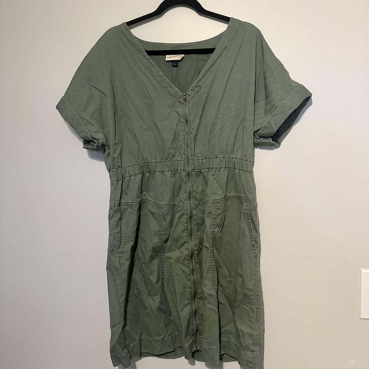 Universal Thread Women's Khaki Dress | Depop