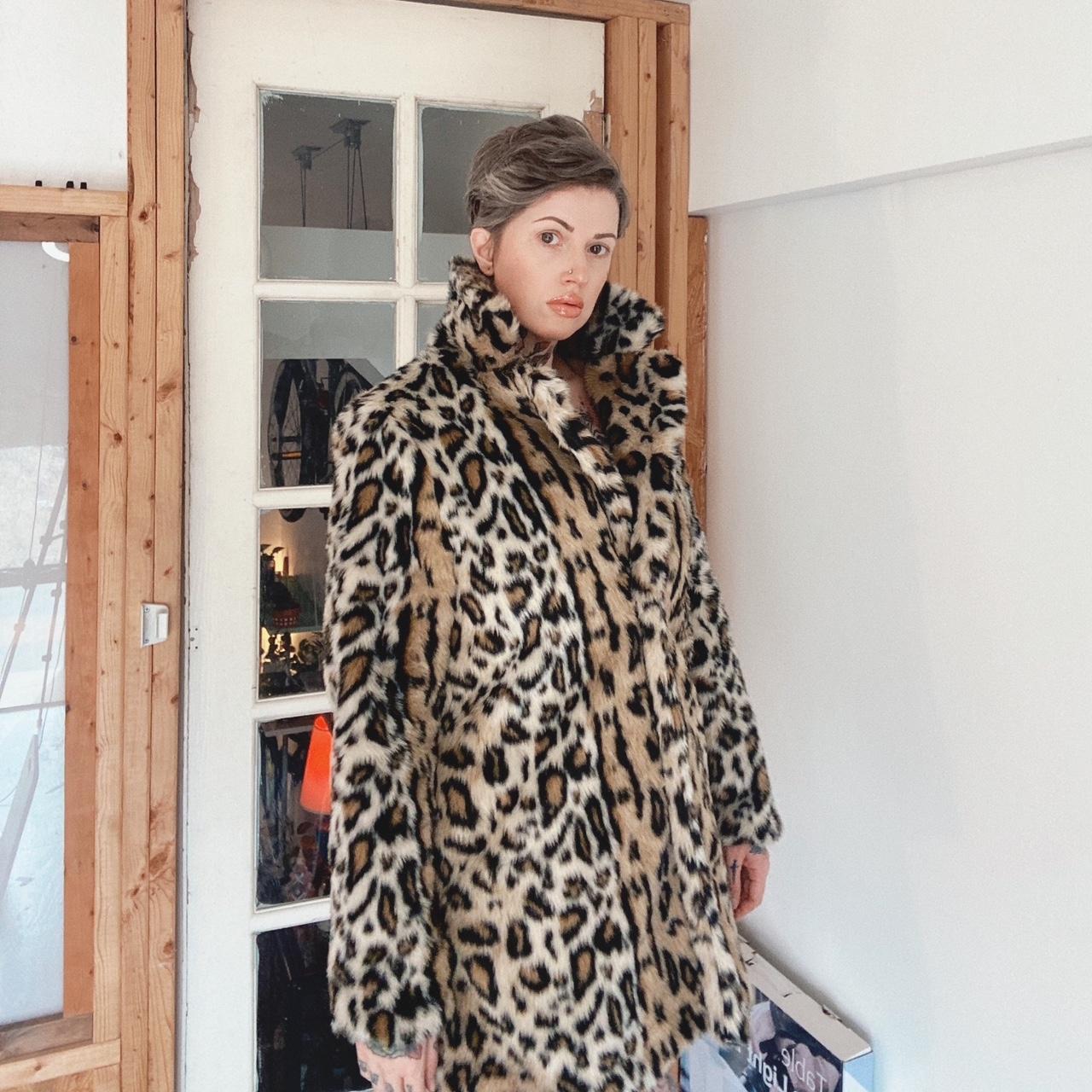 Nasty Gal leopard print coat. Worn twice for shoots.... - Depop