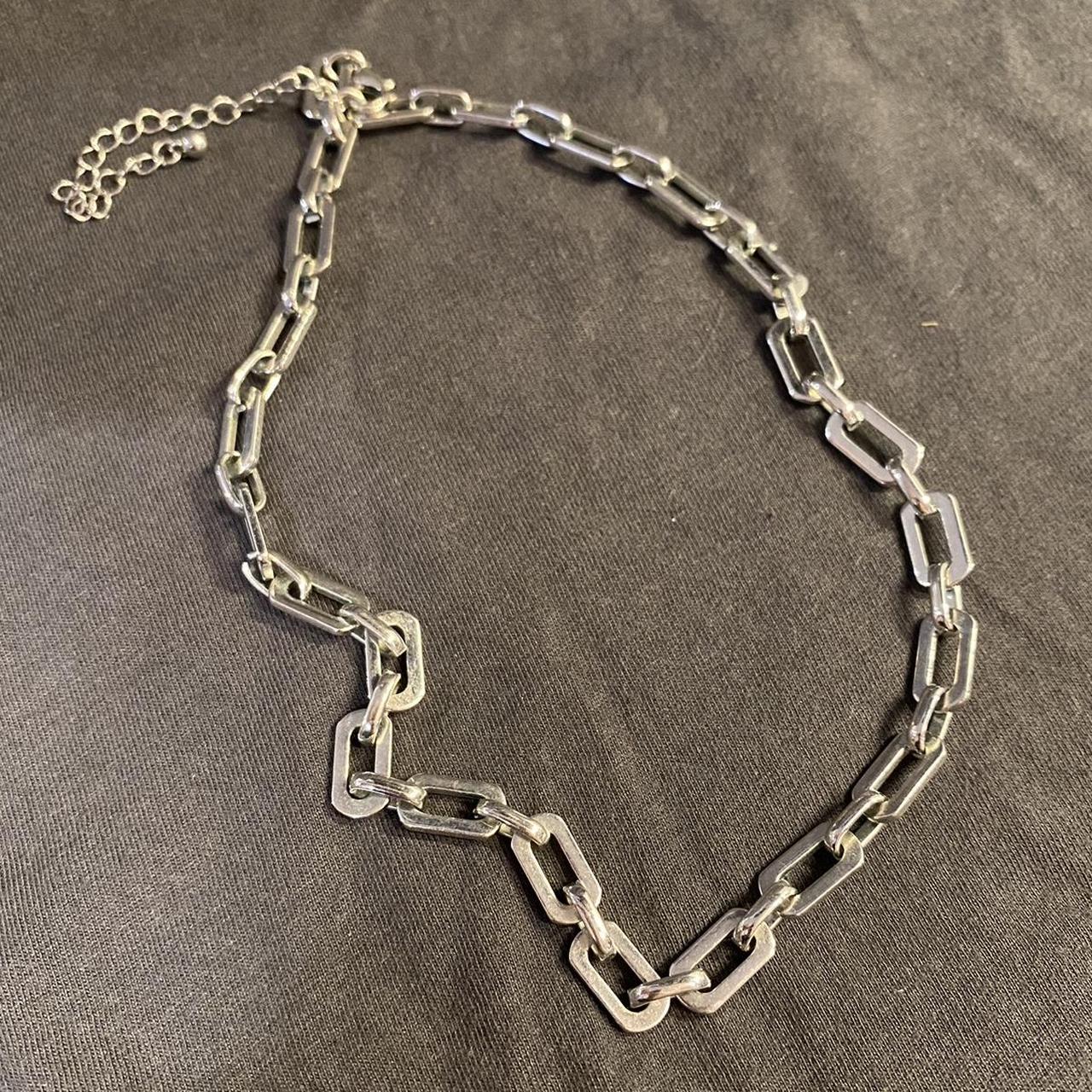 Short Silver Chain Necklace I used to wear this a... - Depop