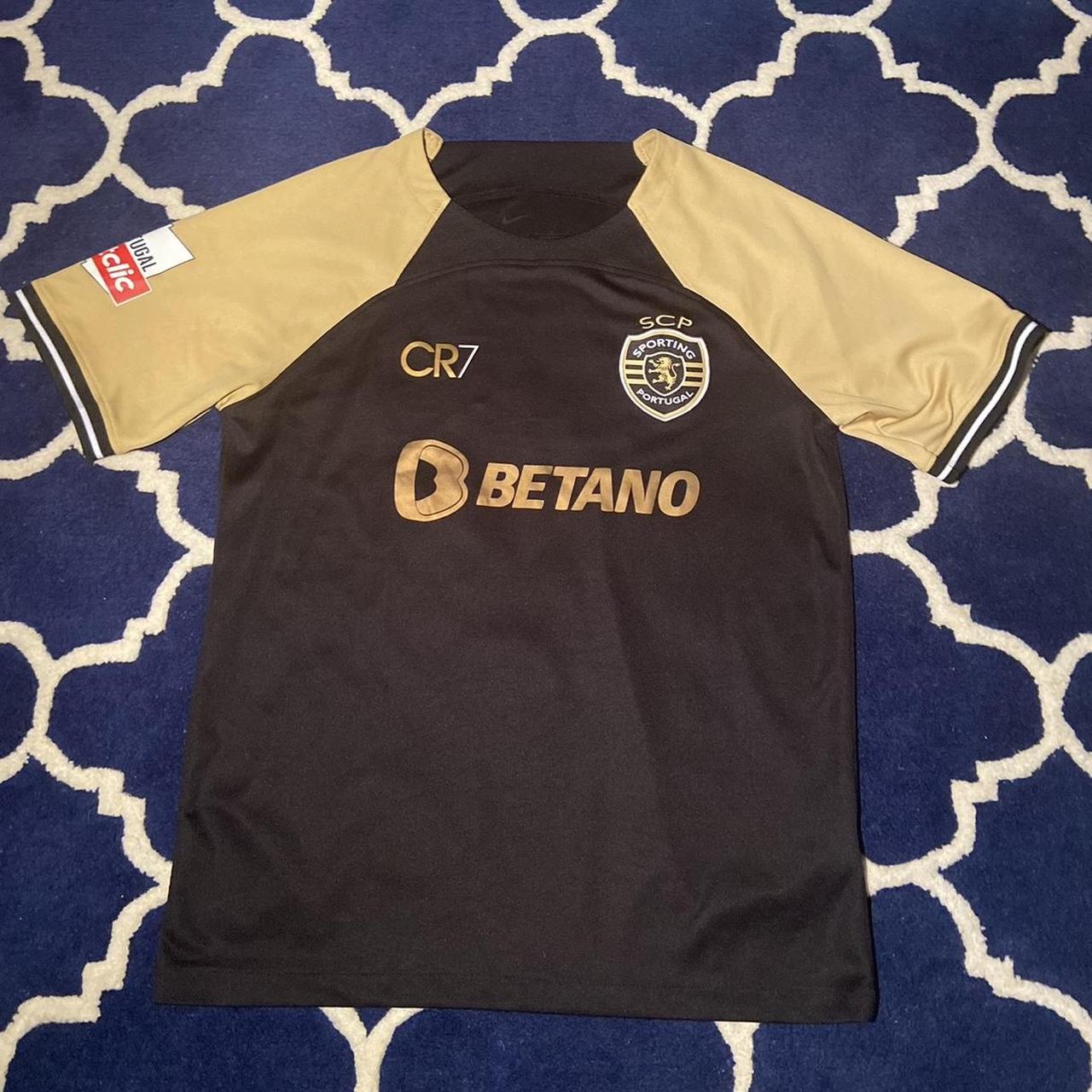 Sporting CP 23/24 Third Kit w/ Ronaldo on the... | Depop