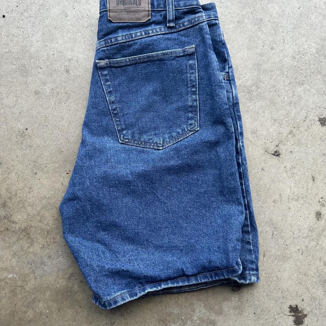 Baggy wrangler jorts 30” waist Measurements... - Depop