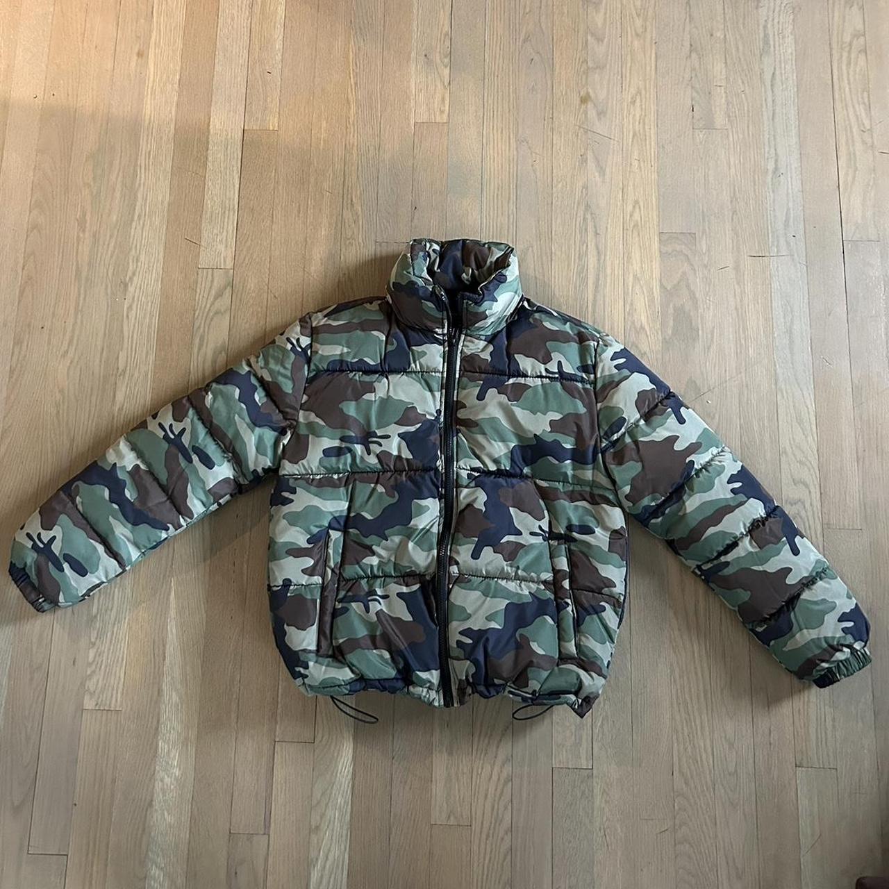 Forever 21 camo puffer coat - Depop
