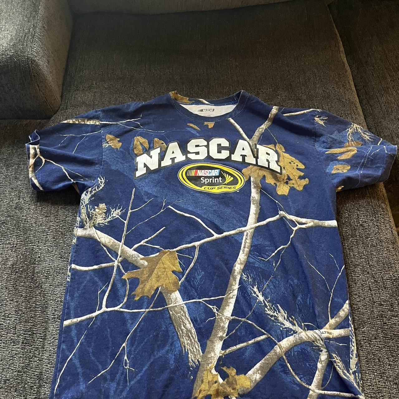 Vintage NASCAR Realtree camo racing tee L - Depop