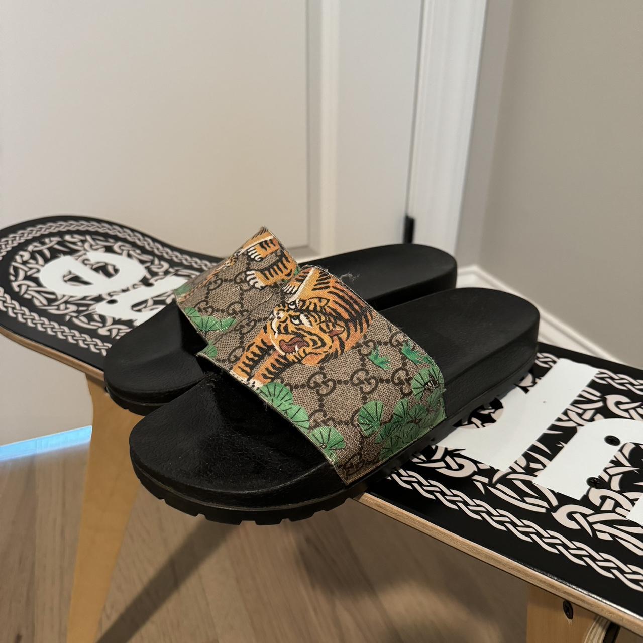 Gucci tiger slides #gucci #slides #winter #summer - Depop
