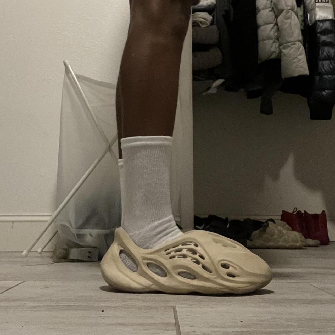 Rep foam runner tan - Depop