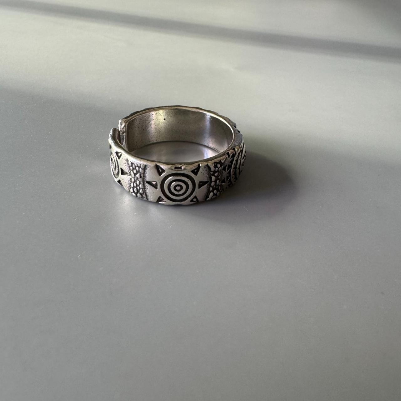 y2k Vintage Rings for Men and Women Free Size... - Depop