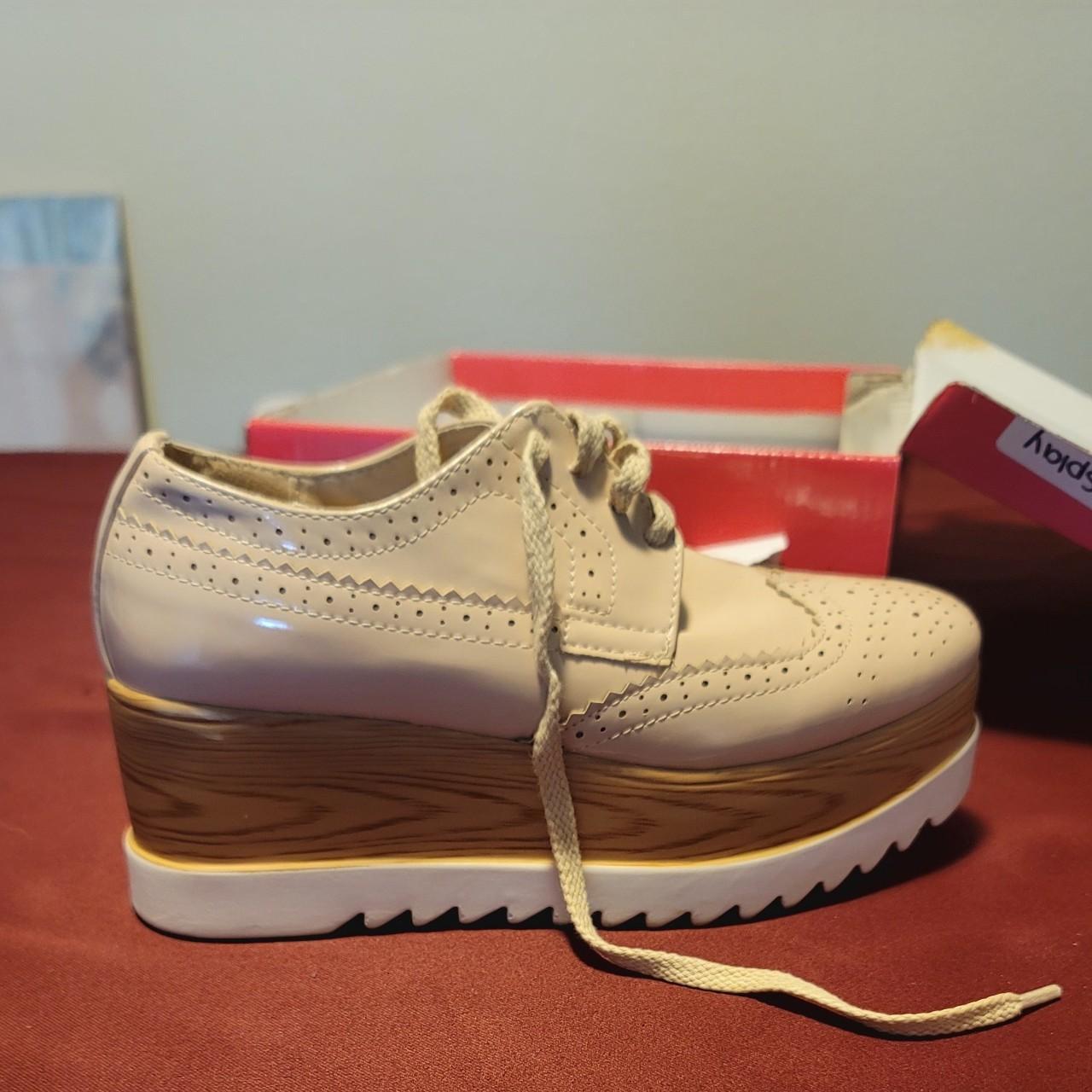 Very cute cream colored women's platform shoes.... - Depop
