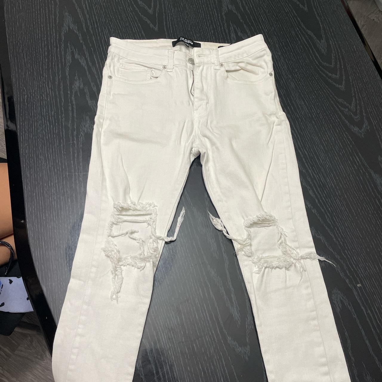 White knee rip skinny jeans - Depop