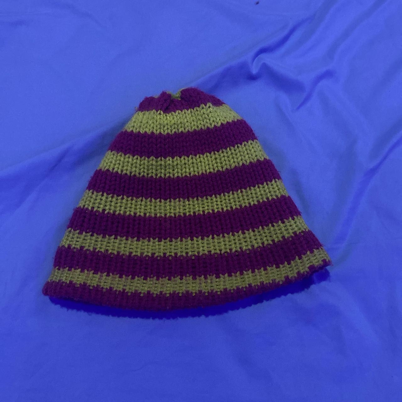 Knitted inside out color switch beanie Fits any... - Depop