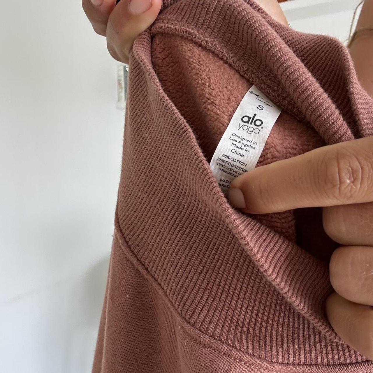 ALO YOGA CREWNECK 🌞 size small but fits oversized... - Depop