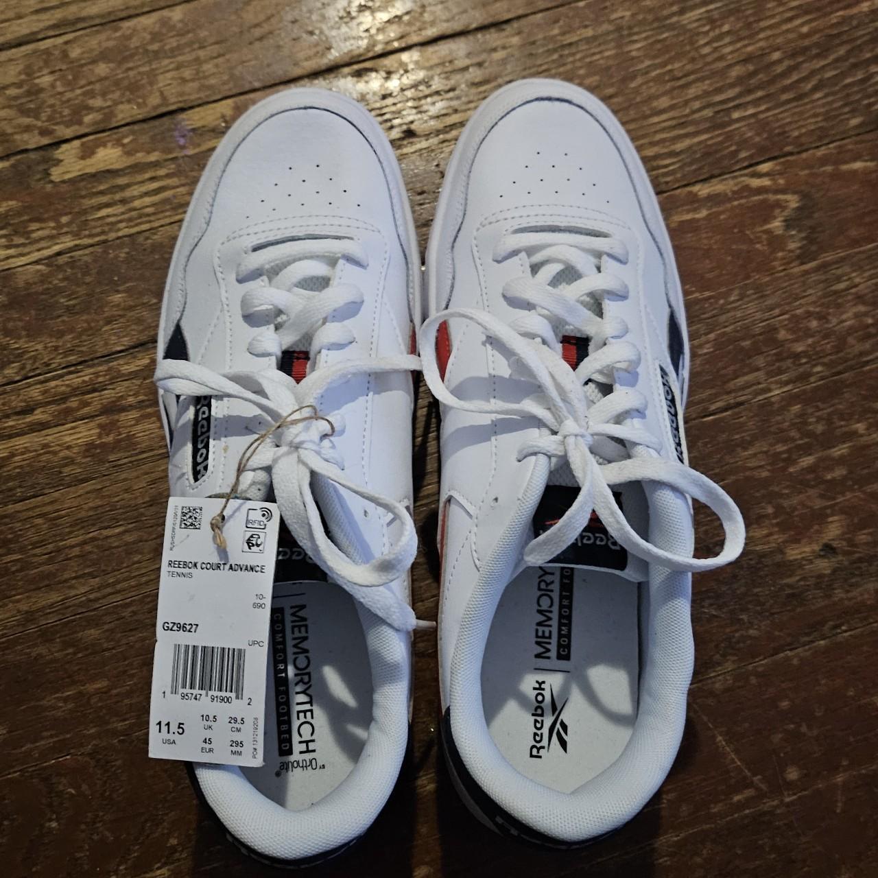 Reebok tennis shoes never worn with the tag still... - Depop
