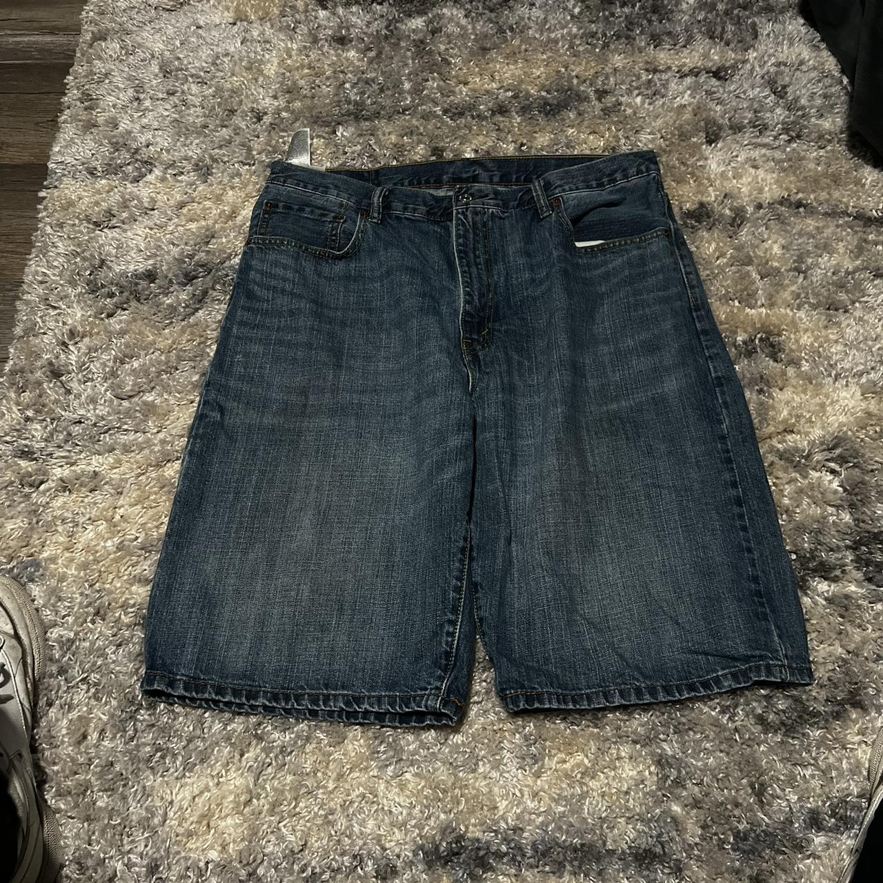 Levis jorts super nice color and fit size 36 - Depop