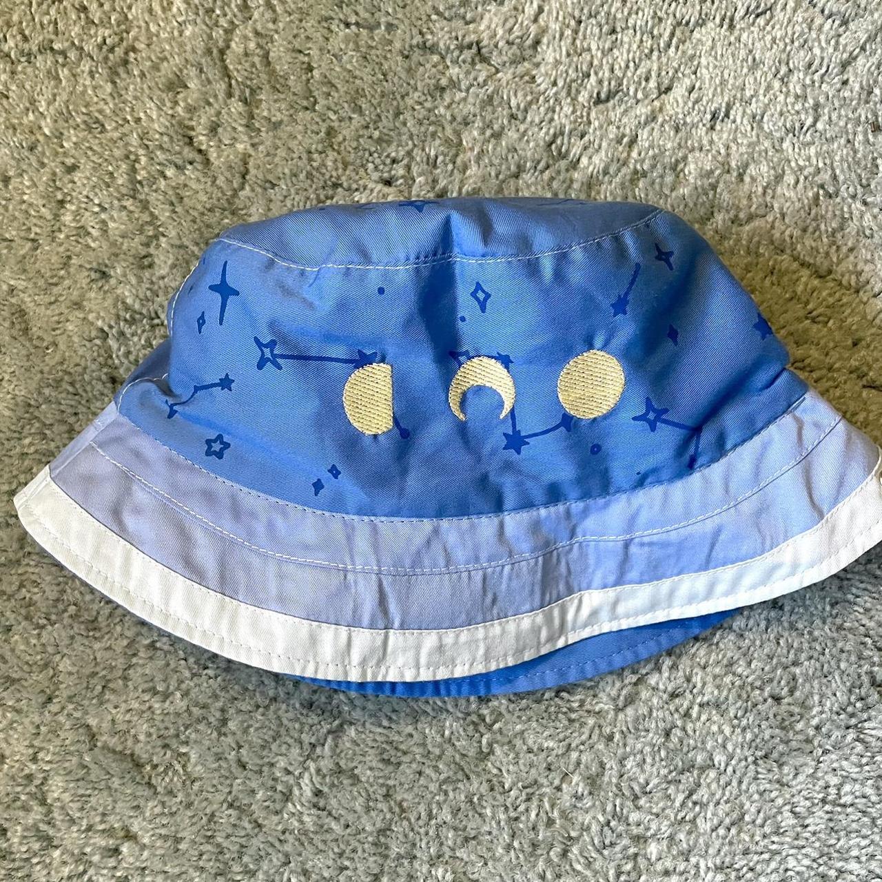 Snowlattes Lunar Bucket Hat B-grade - Depop