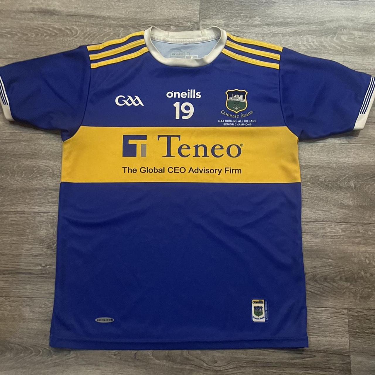 Tipperary size 13 GAA o’neills jersey Like new... - Depop