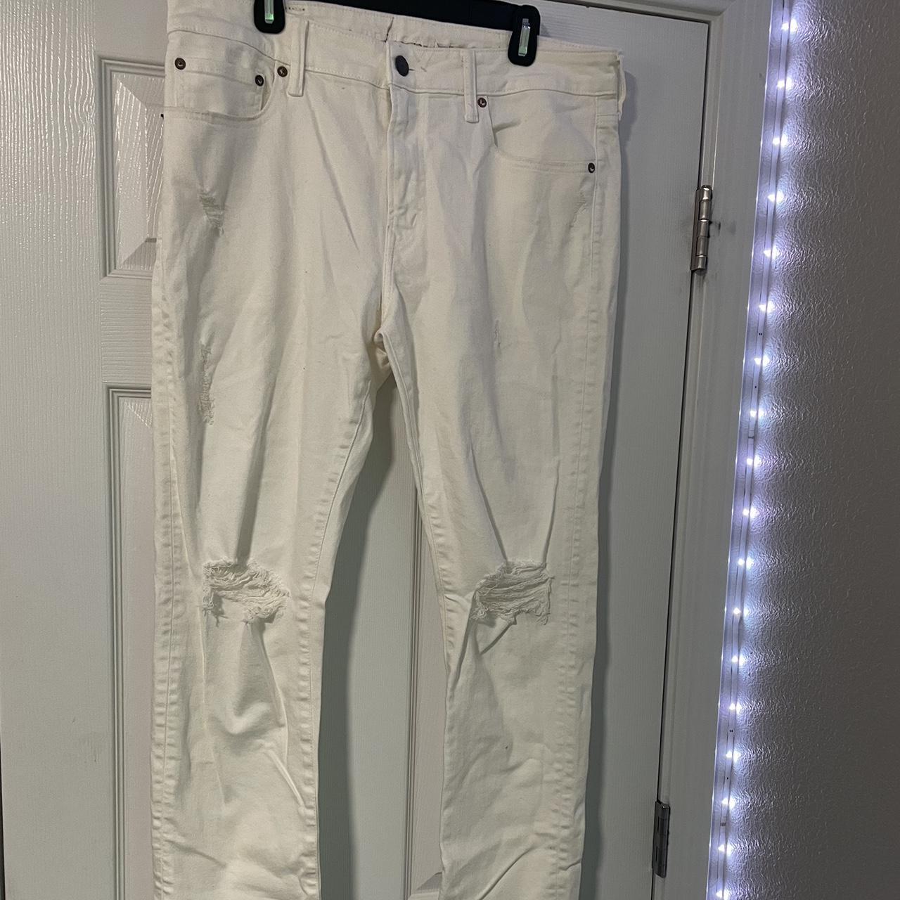 White ripped jean - Depop