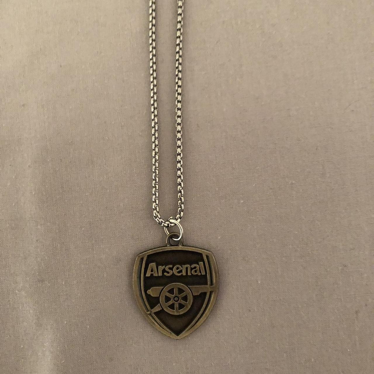 arsenal necklace - Depop