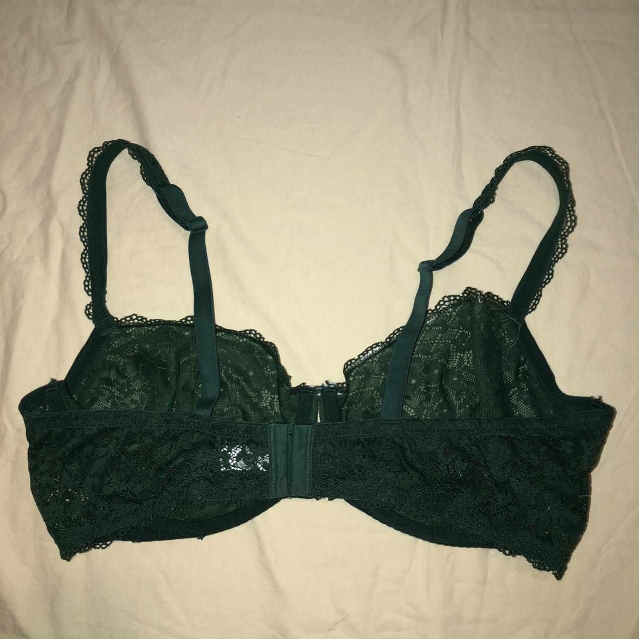 GILLIGAN & O'MALLEY EMERALD GREEN LACE BRA size... - Depop