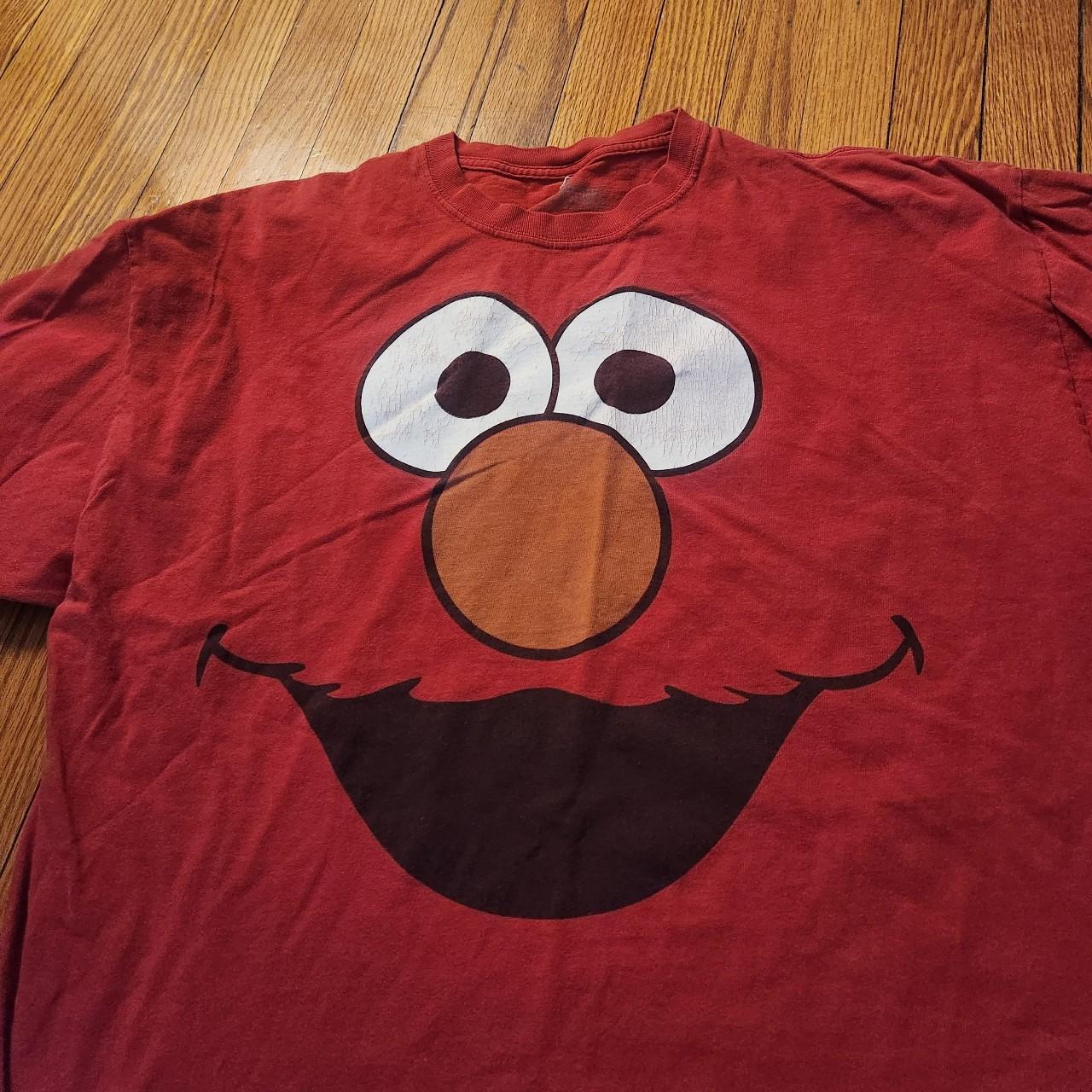 Y2K 2002 Elmo T-Shirt - Depop