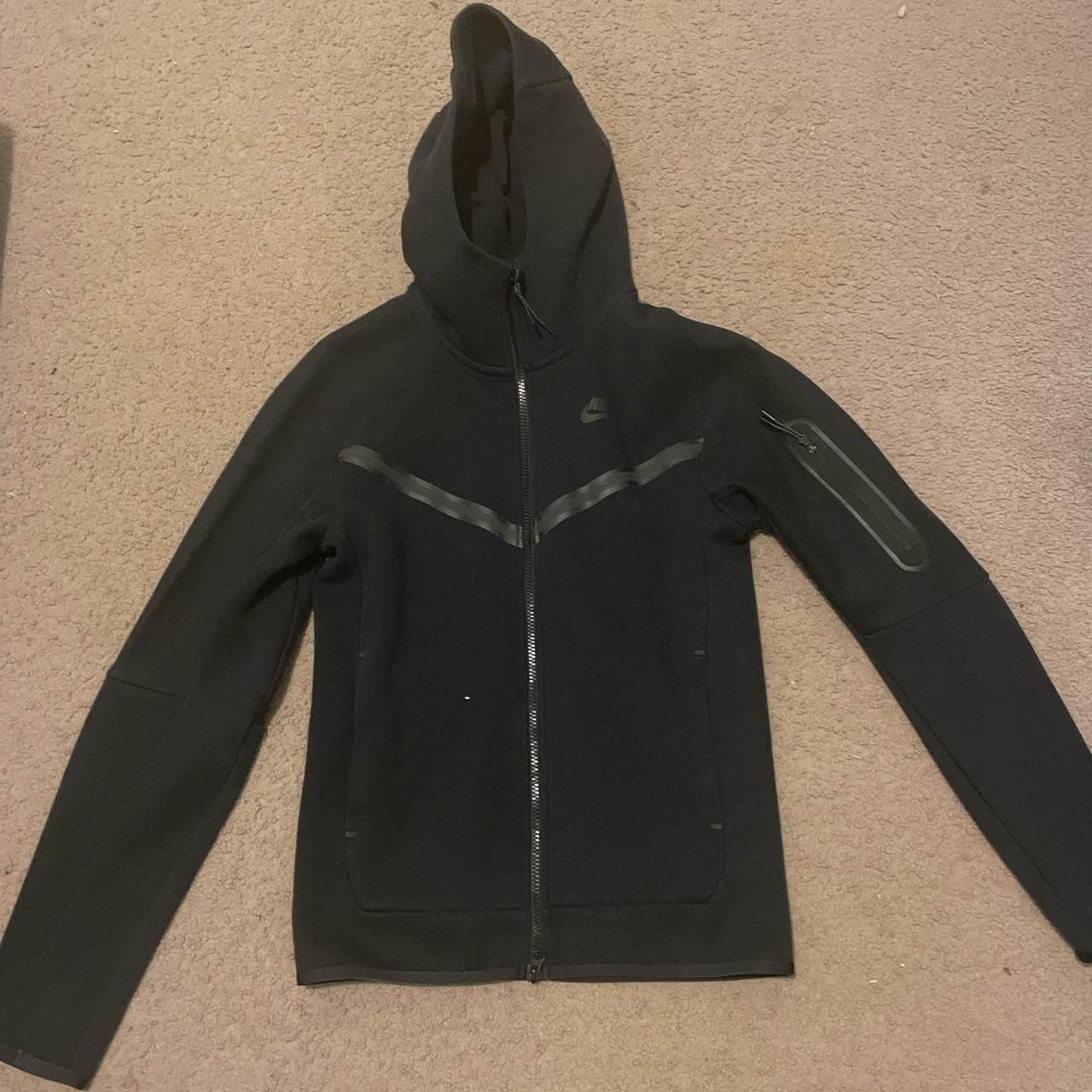 XS black Nike tech fleece haven’t worn - Depop