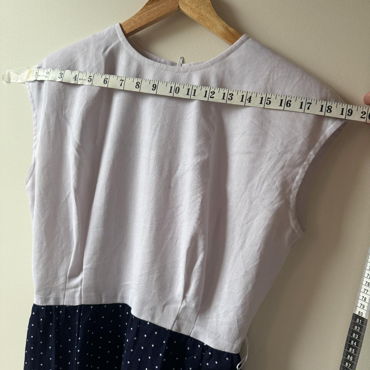 California design by Dorothy Samuel Dress with Belt... - Depop