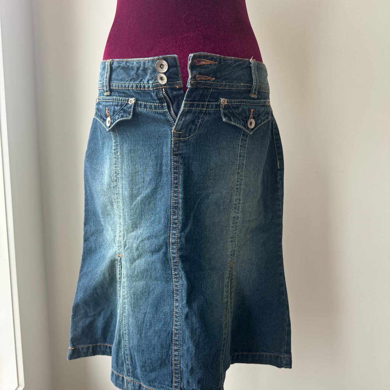Union Bay Denim Skirt 2 back pockets Zipper Closure... - Depop