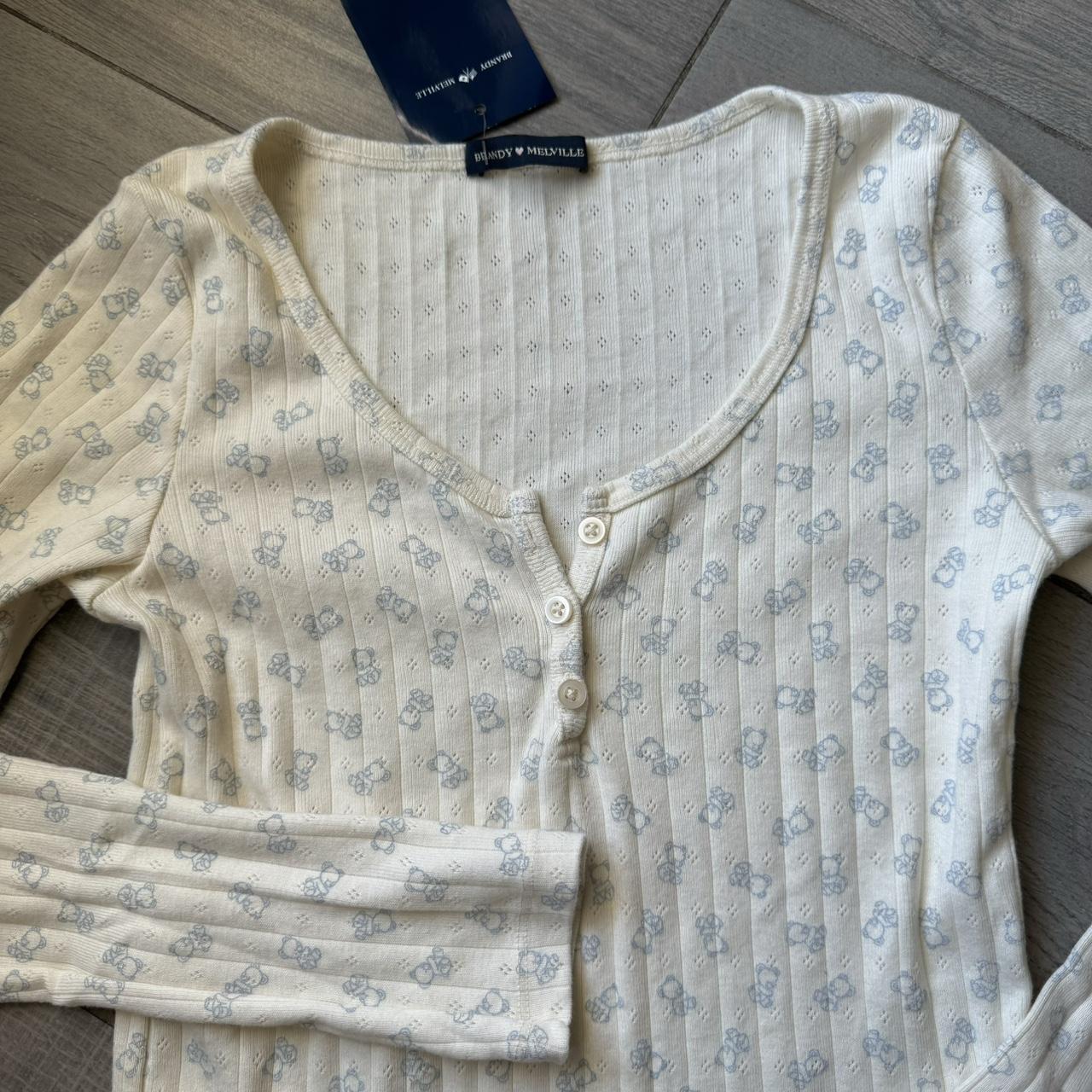 Brandy Melville teddy bear Zelly long sleeve top -... - Depop