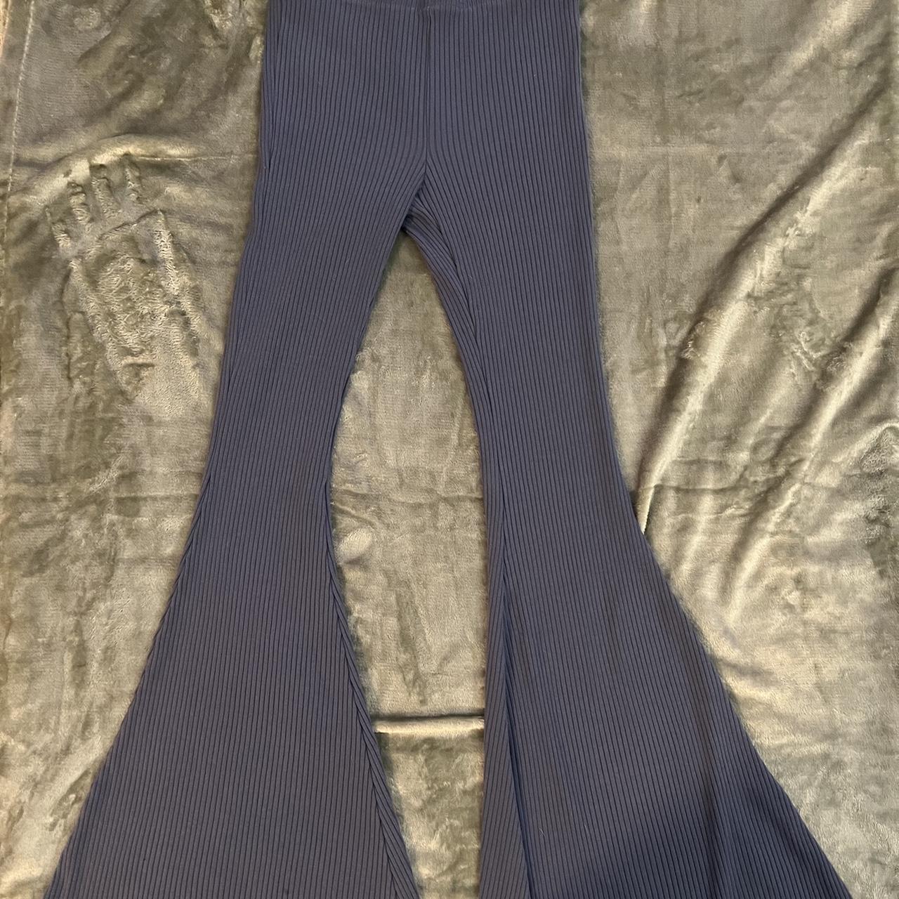 Arie boot cup comfortable pants - Depop