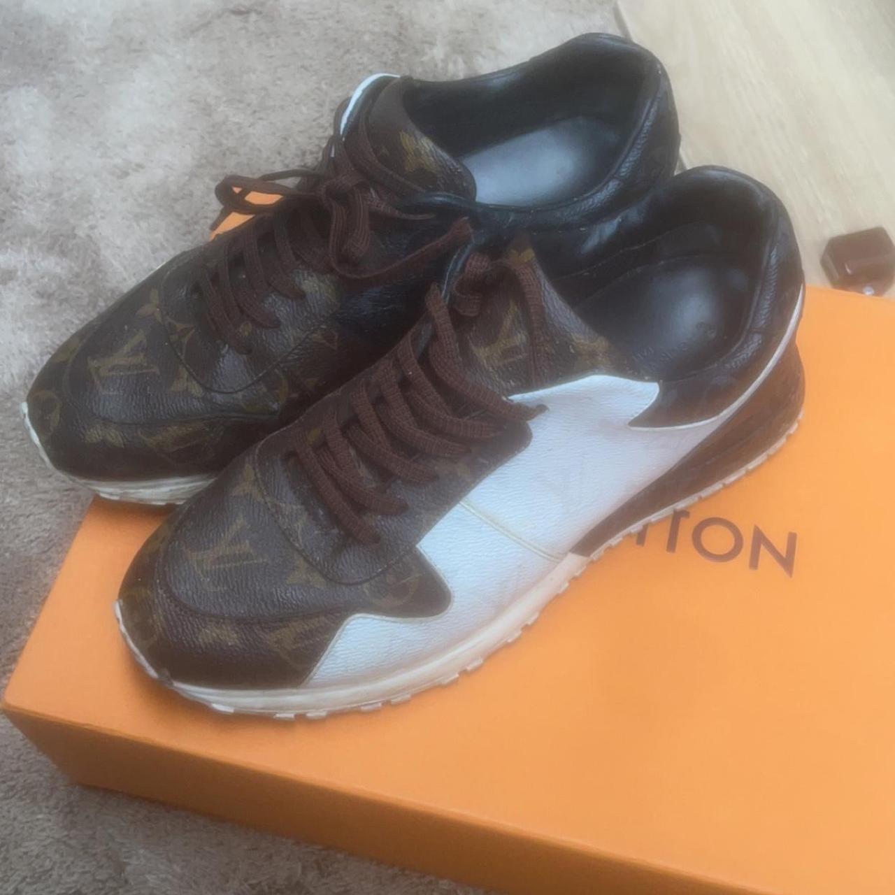 Lv runners men - Depop