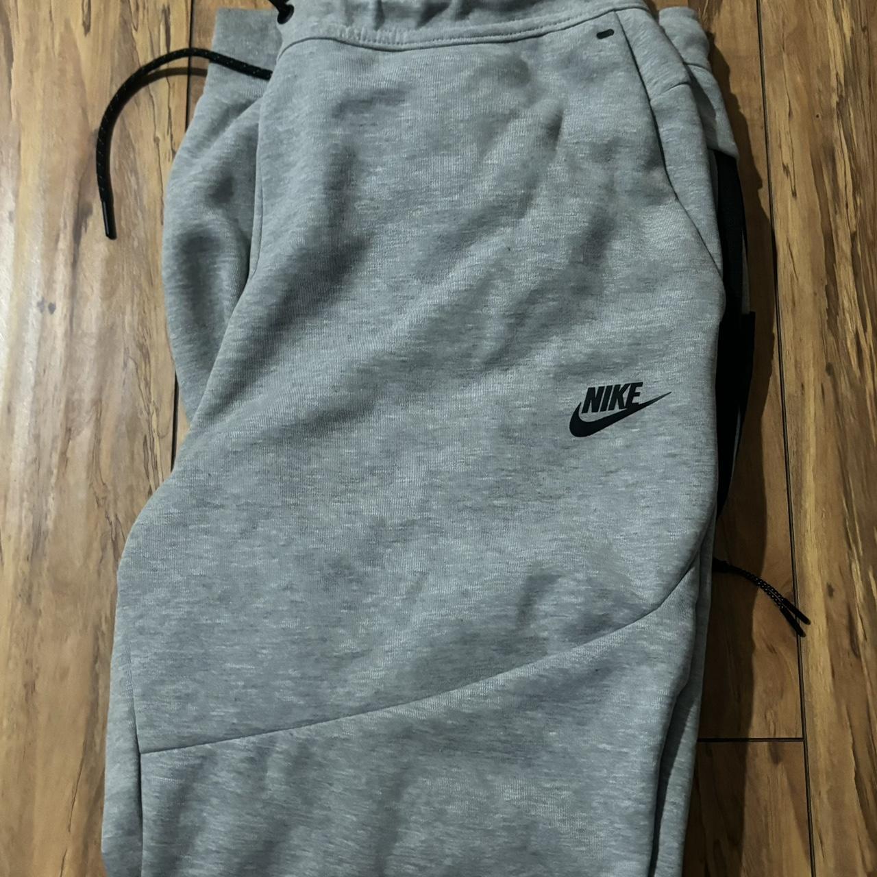 Large Nike Tech Fleece Sweatpants In Great Condition - Depop