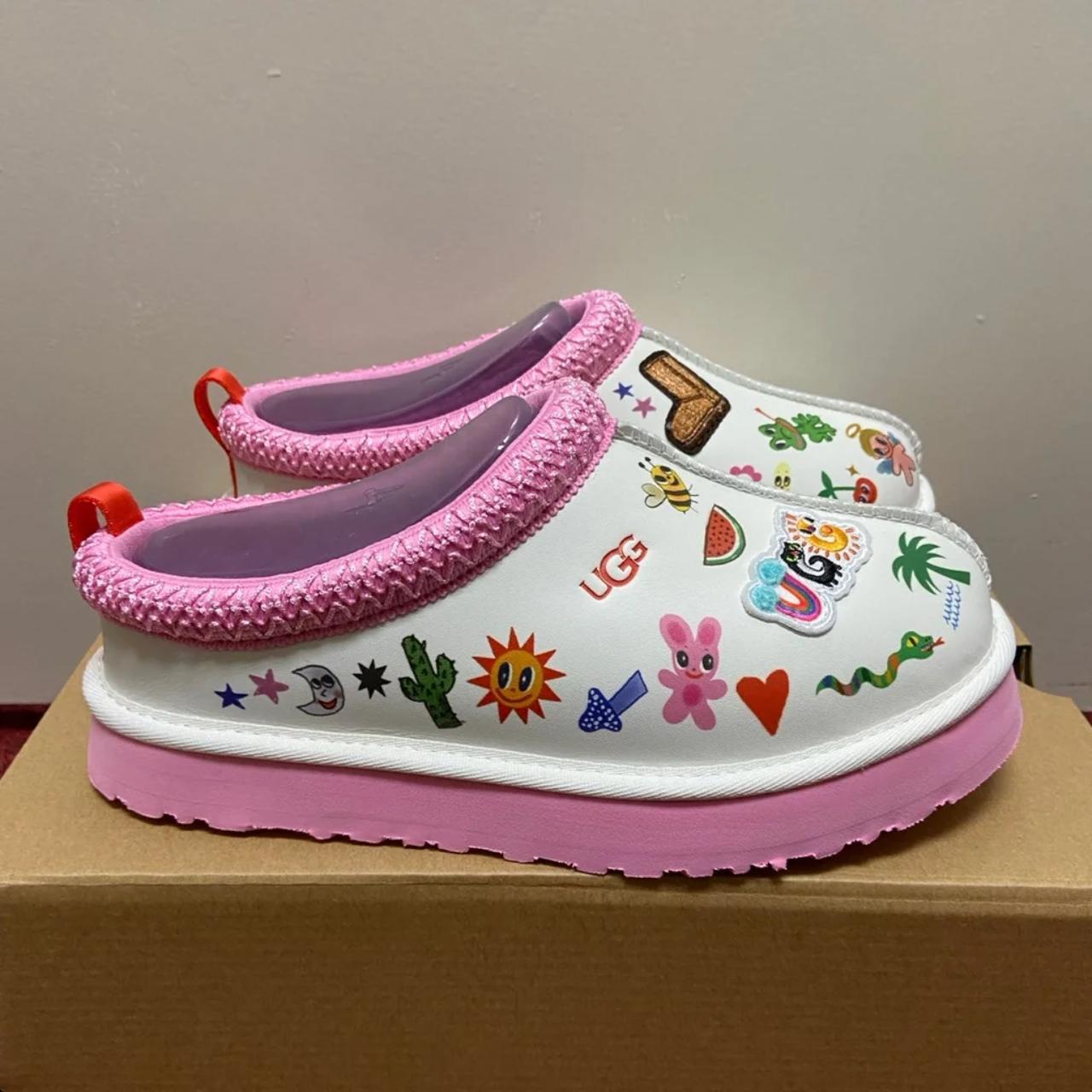 UGG Tazz Pop Sketch Grade School Girls'... - Depop