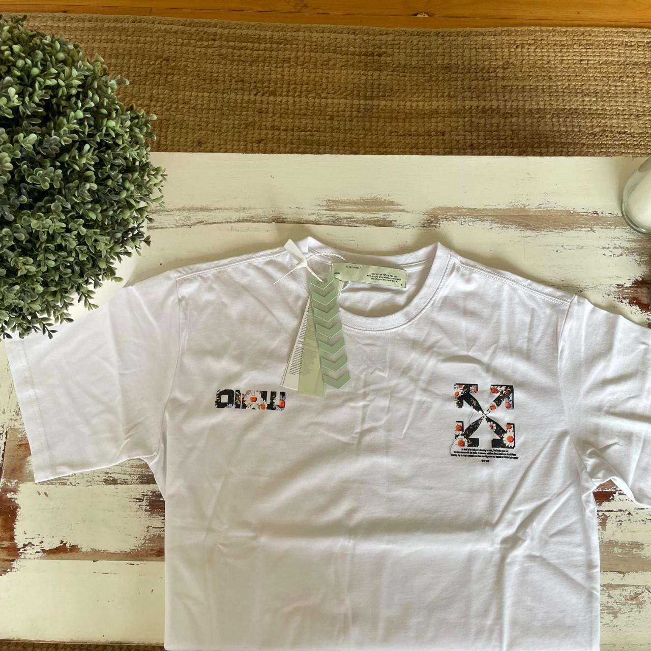 OFF WHITE / OIEW SHIRT SIZE" LARGE GREAT PIECE! VERY... - Depop