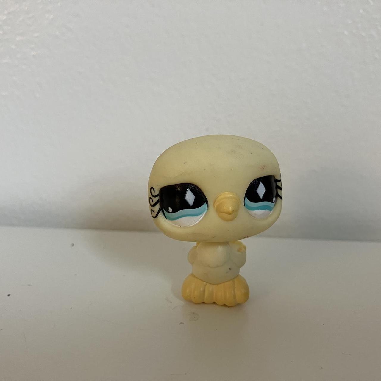 Littlest pet shop, LPS, Yellow budgie. Stains and... - Depop