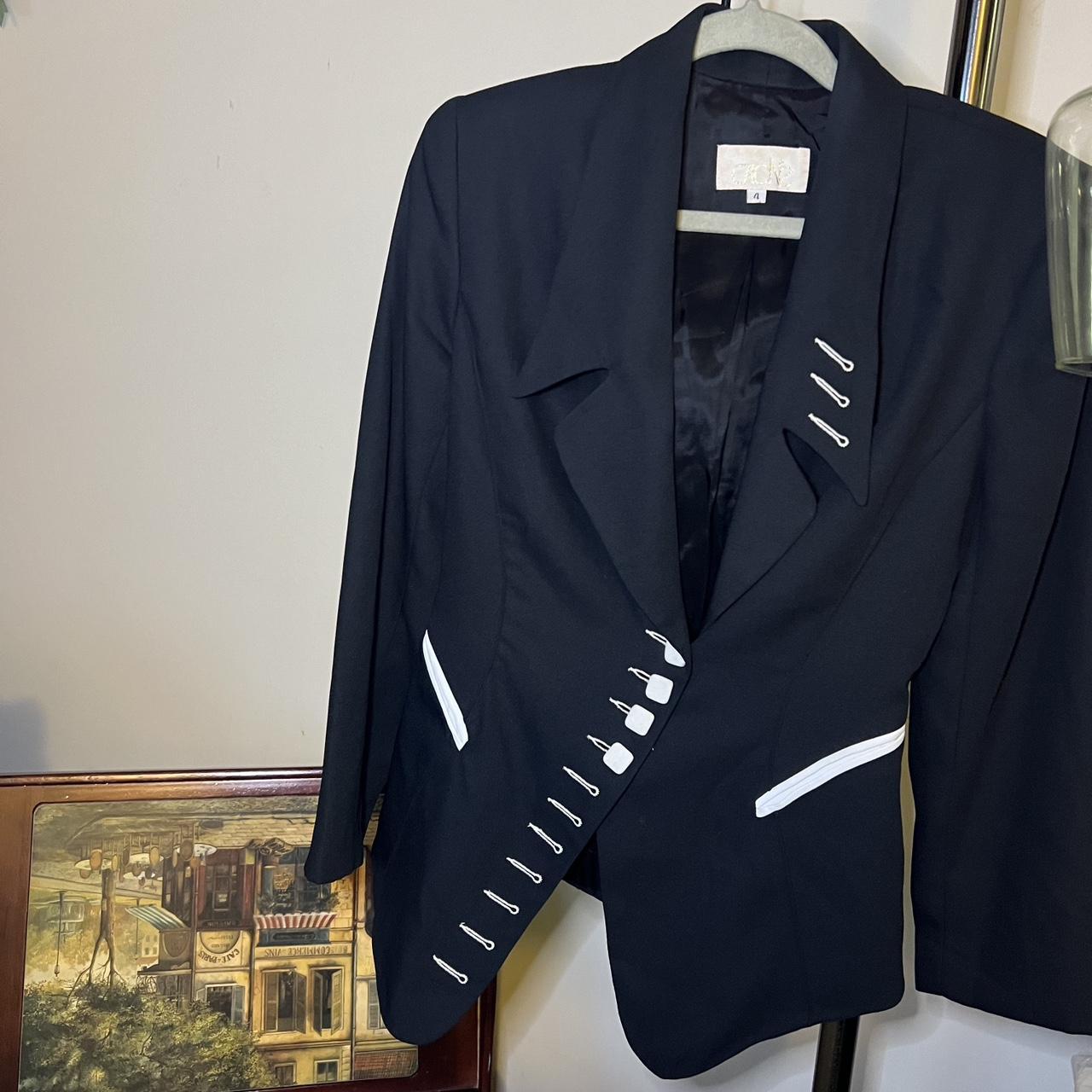 Beautiful and elegant size 4 Cache blazer with white... - Depop