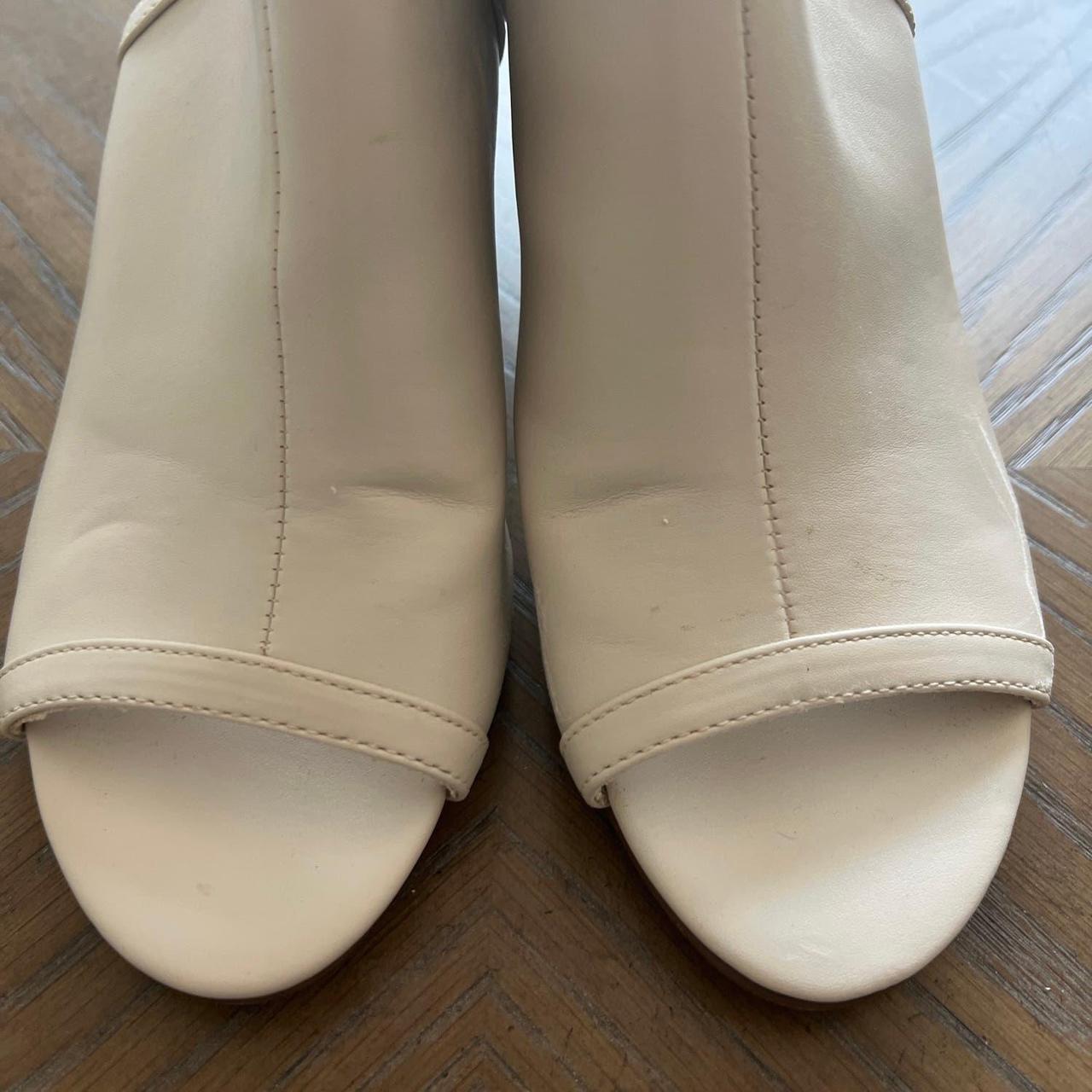 Adorable Unisa Bootie Style Sandal SZ 8.5 Cream... - Depop